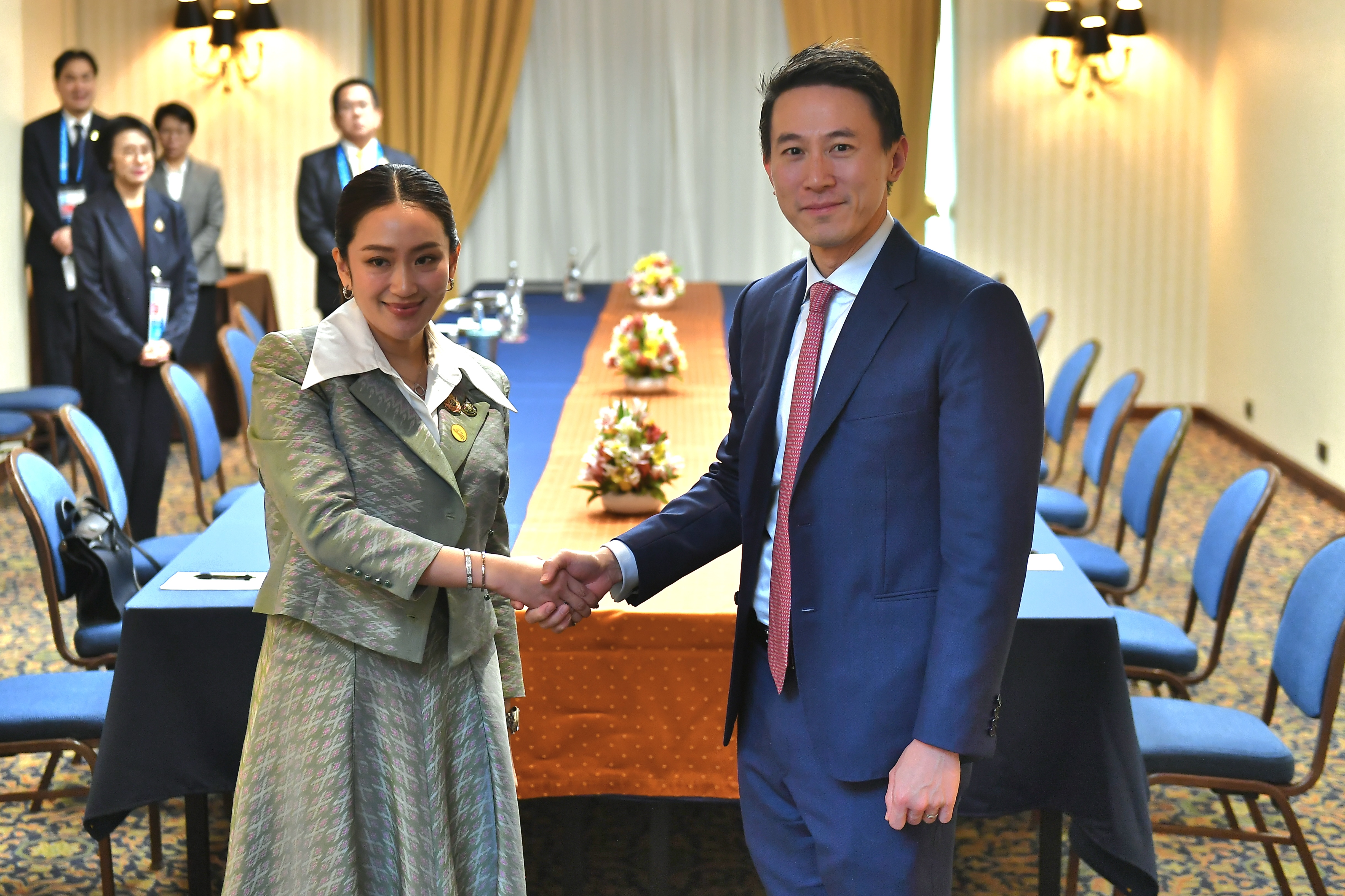 Prime Minister meets with Mr. Show Chew, CEO of TikTok Company at Inka ...